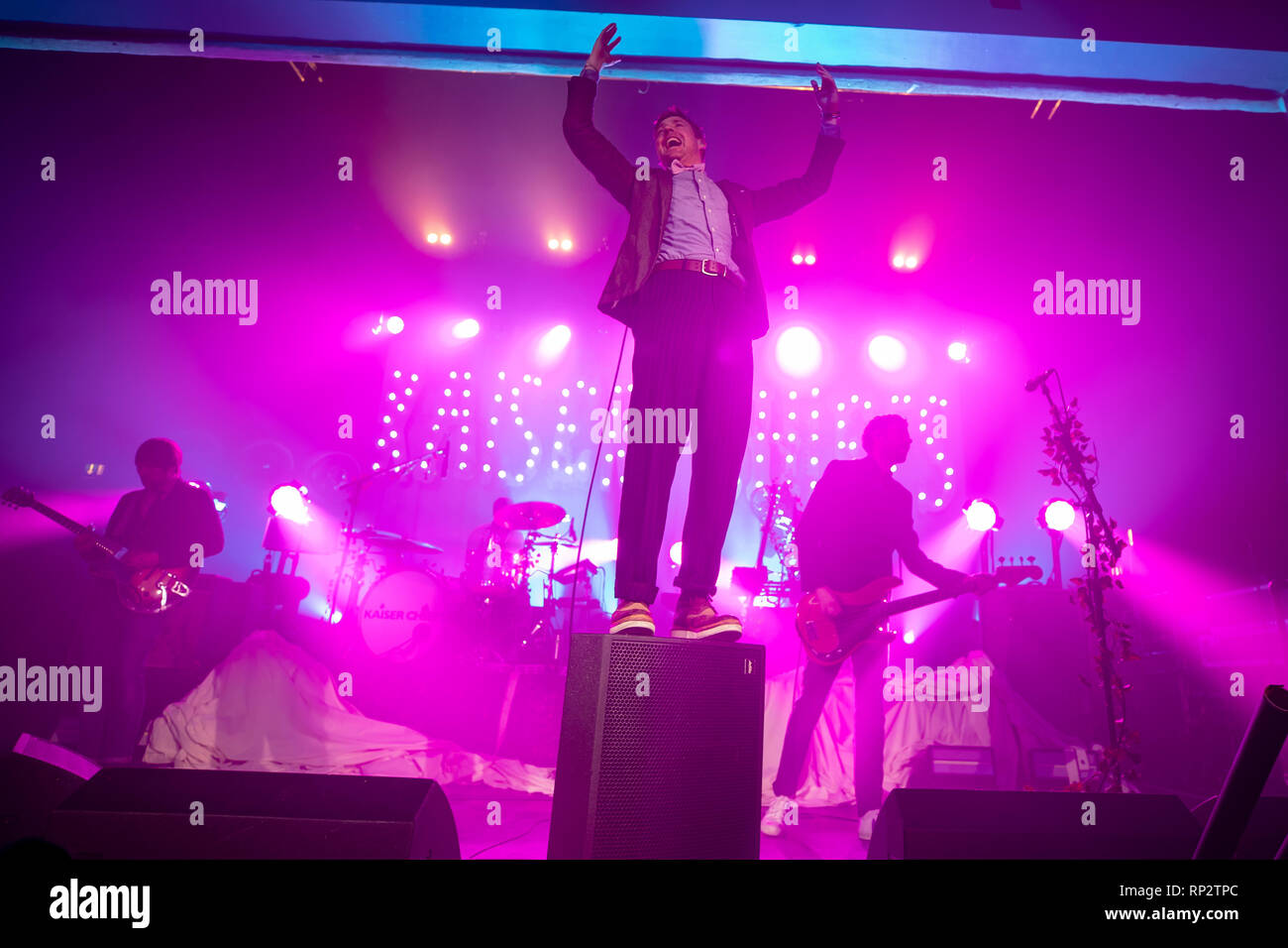 Bassist simon rix hi-res stock photography and images - Alamy