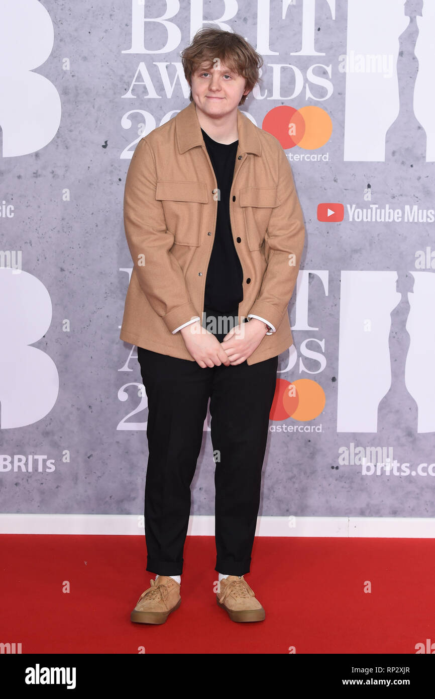 Lewis capaldi hi-res stock photography and images - Alamy