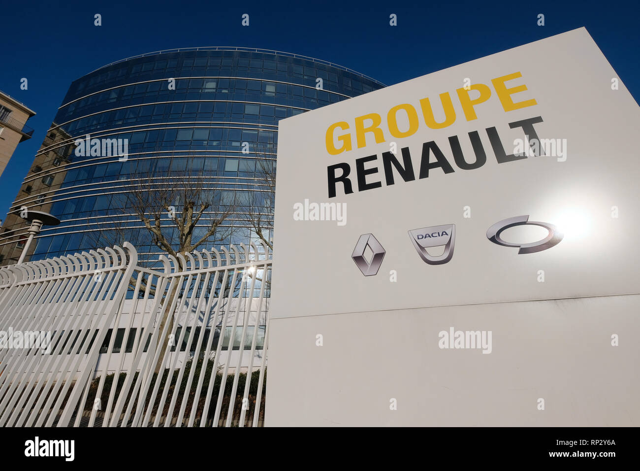 Boulogne billancourt renault hi-res stock photography and images - Alamy