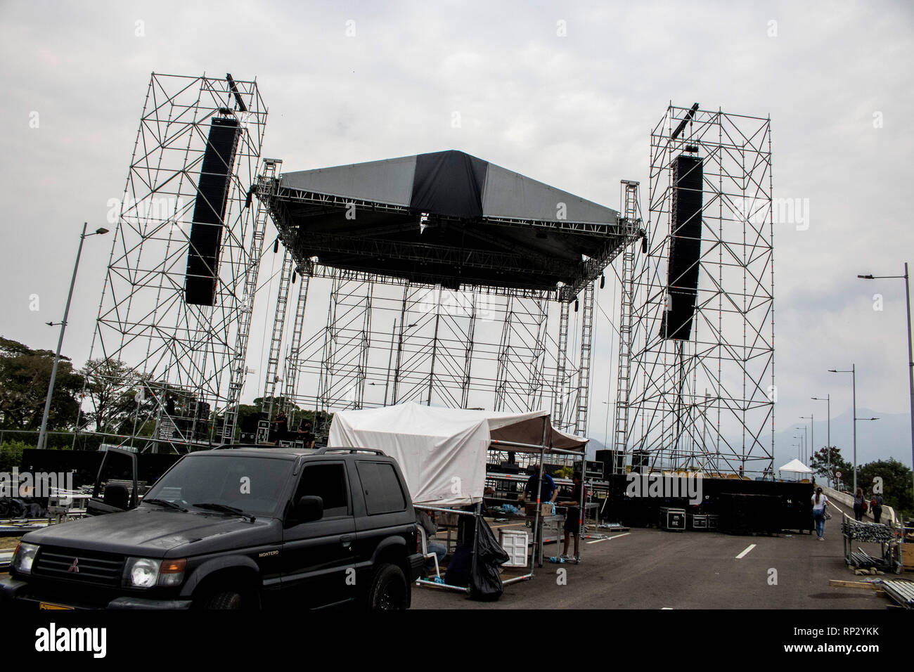 Concert workers hi-res stock photography and images - Alamy