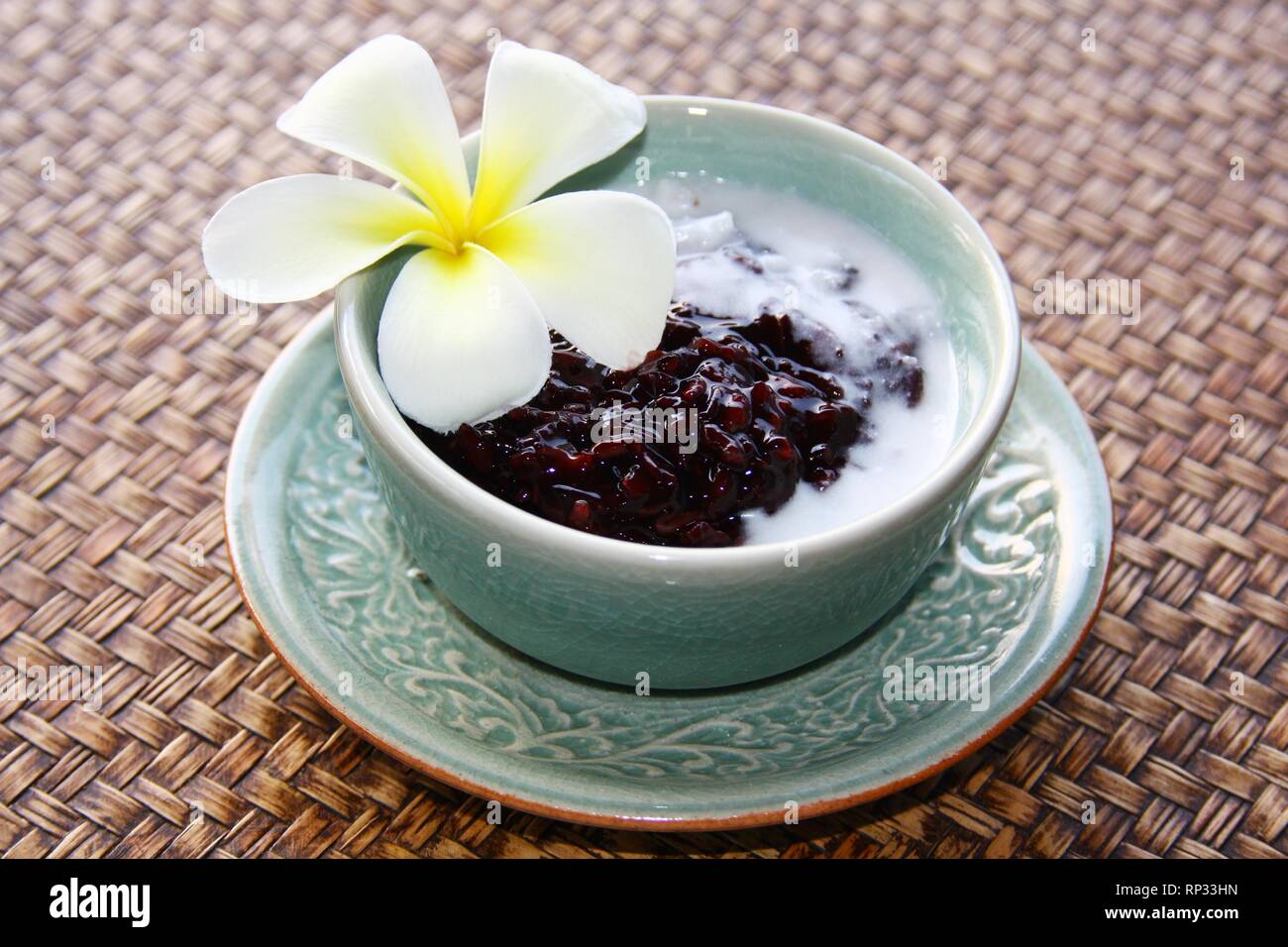 Black sticky rice pudding hi-res stock photography and images - Alamy