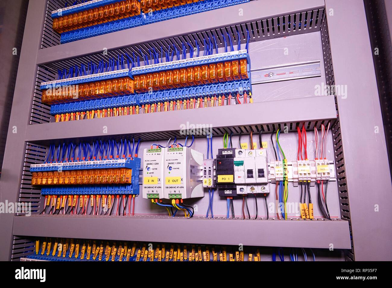 Electric bus bar wire hi-res stock photography and images - Alamy