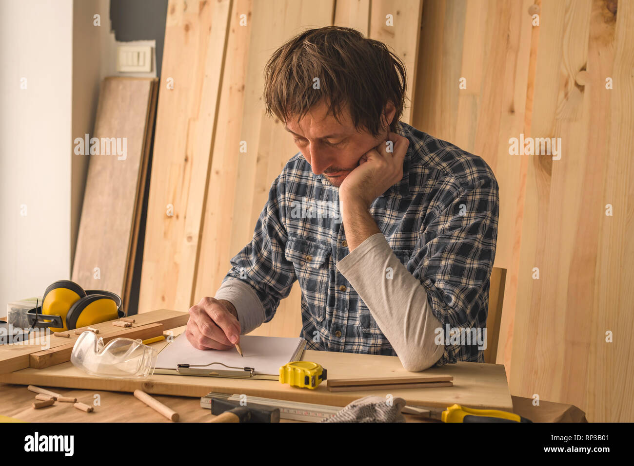Project notes hi-res stock photography and images - Alamy