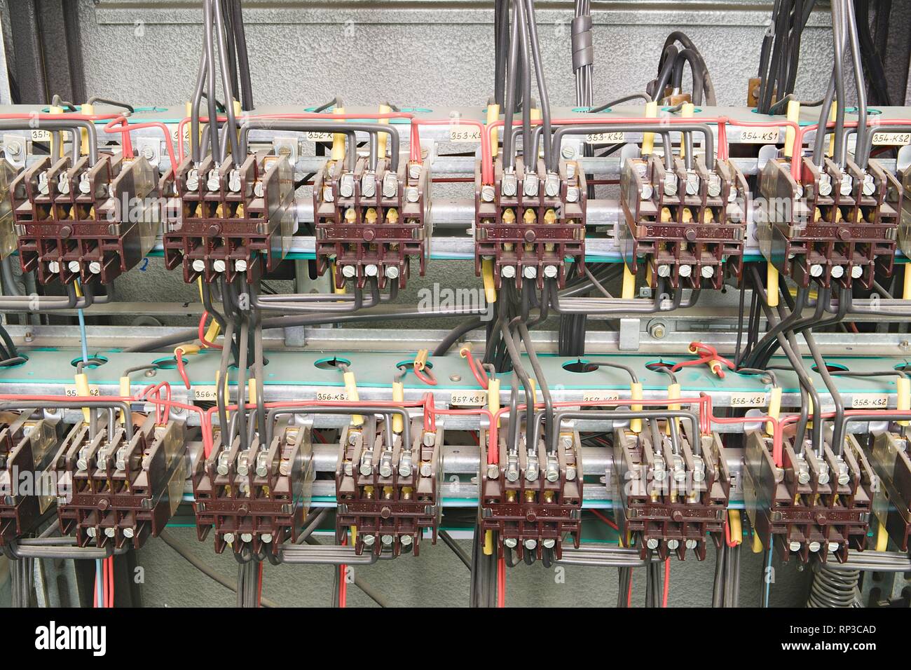 Contactors hi-res stock photography and images - Alamy