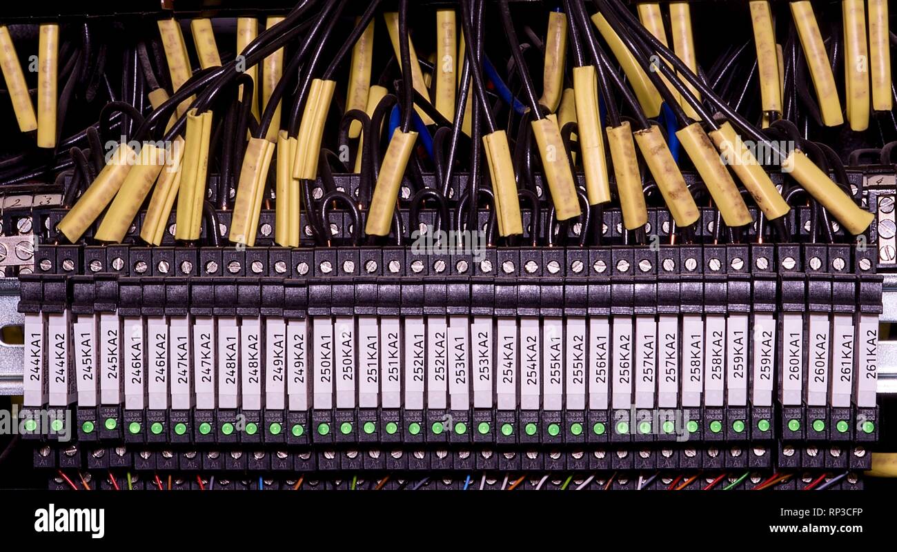 Terminal block circuit board hi-res stock photography and images - Alamy