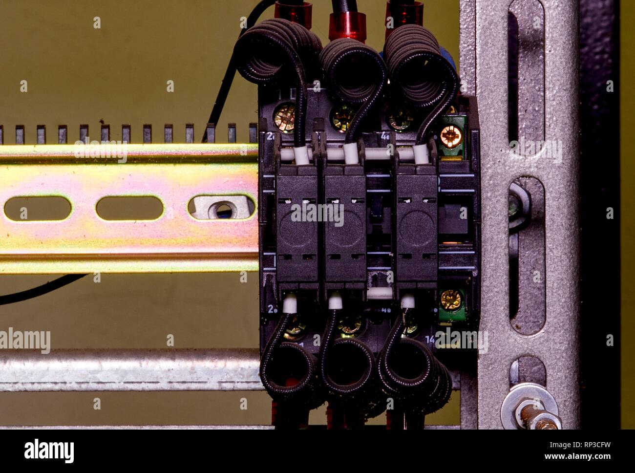 Terminal blocks hi-res stock photography and images - Alamy