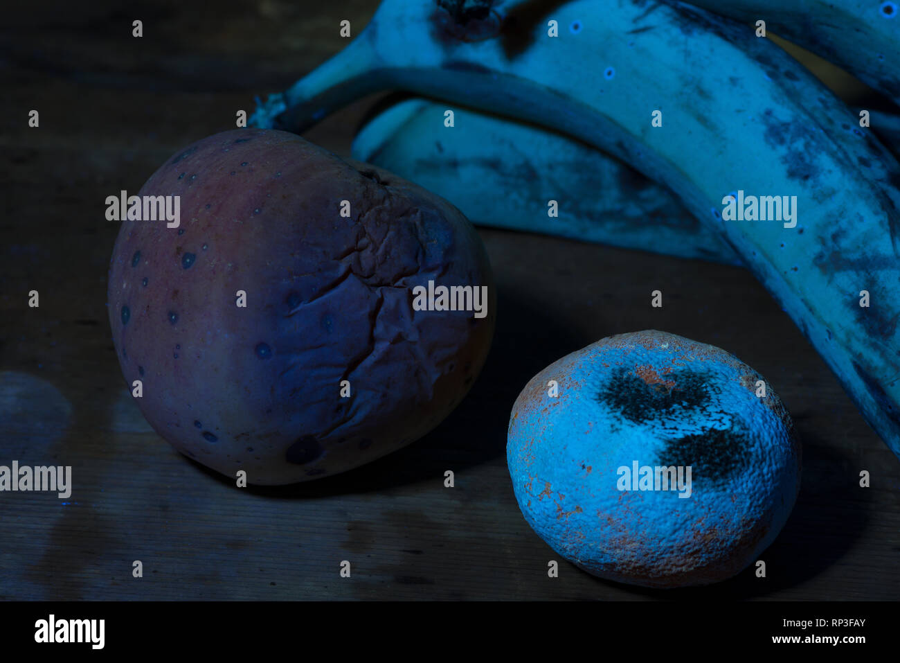 Fluorescent fruit hi-res stock photography and images - Alamy