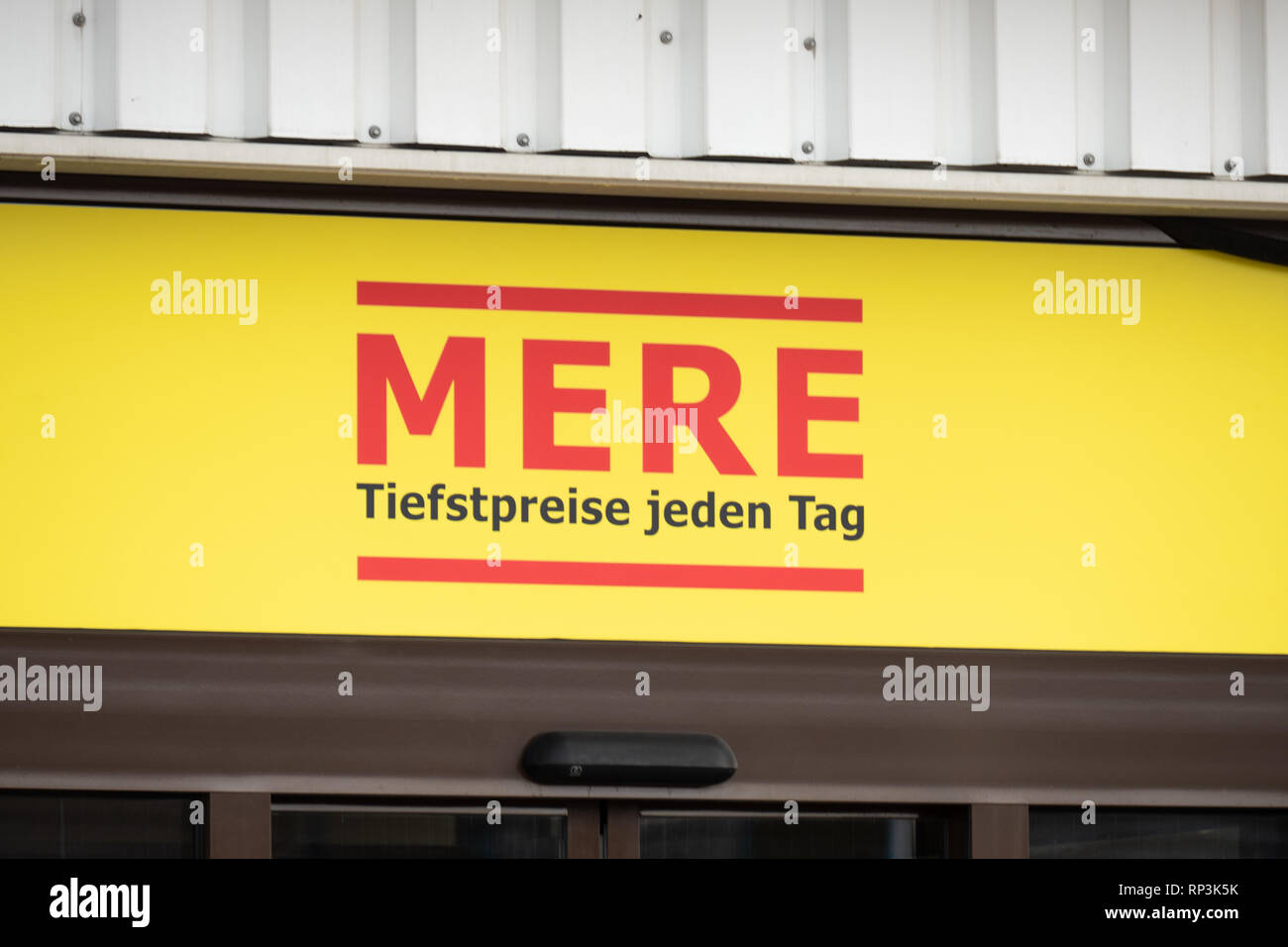 Russian supermarket mere hi-res stock photography and images - Alamy