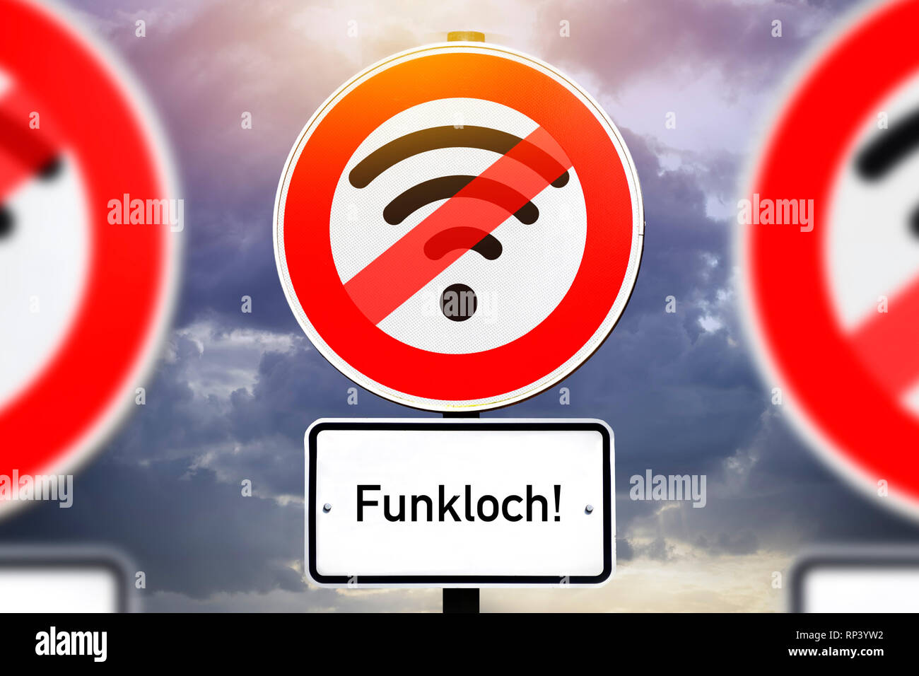 Radio networks hi-res stock photography and images - Alamy