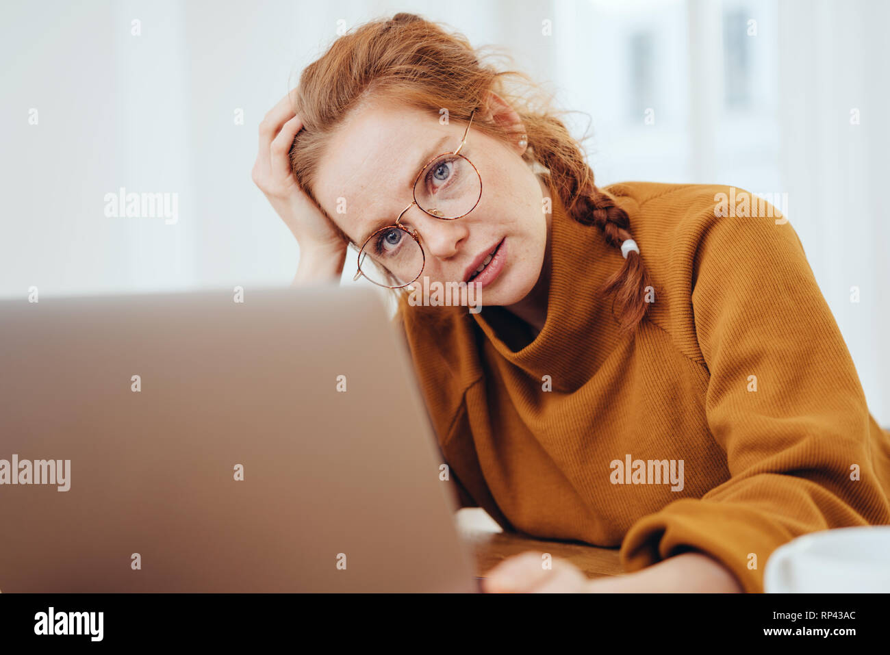 Disconsolate hi-res stock photography and images - Alamy