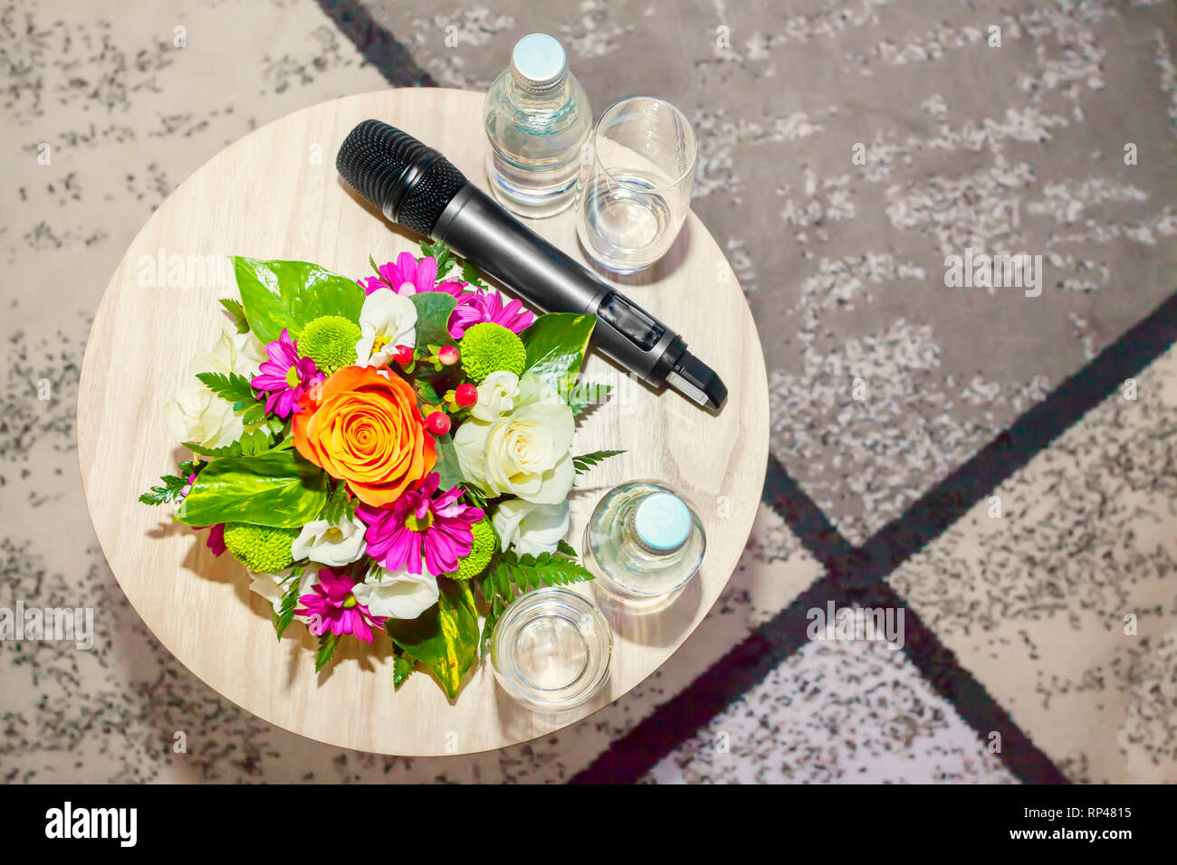 Conference room floral arrangement hi-res stock photography and images ...