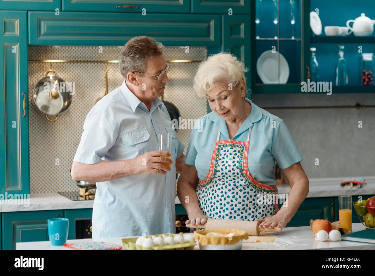 Grandparents in the kitchen Stock Photo - Alamy