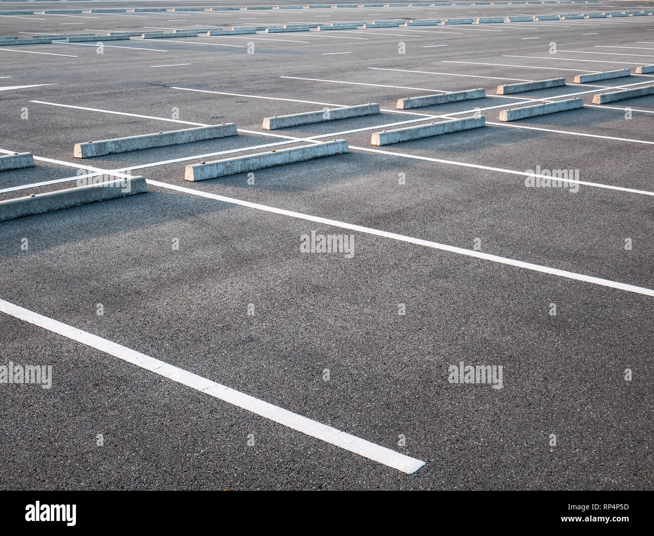 Empty outdoor car parking lot Stock Photo - Alamy