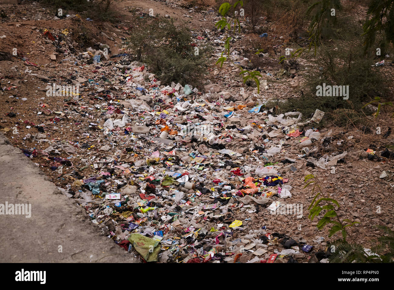Plastic recycling india hi-res stock photography and images - Alamy