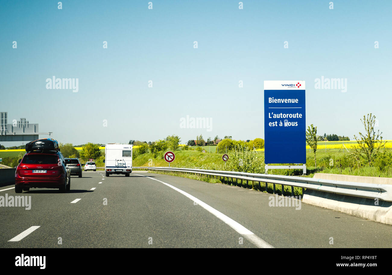 French toll sign hi-res stock photography and images - Alamy
