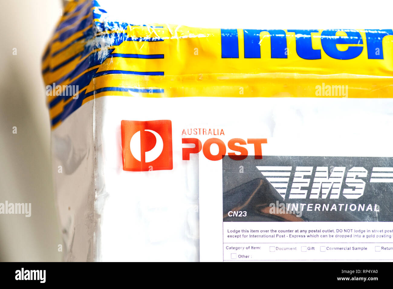 Commercial parcel delivery london hi-res stock photography and images ...