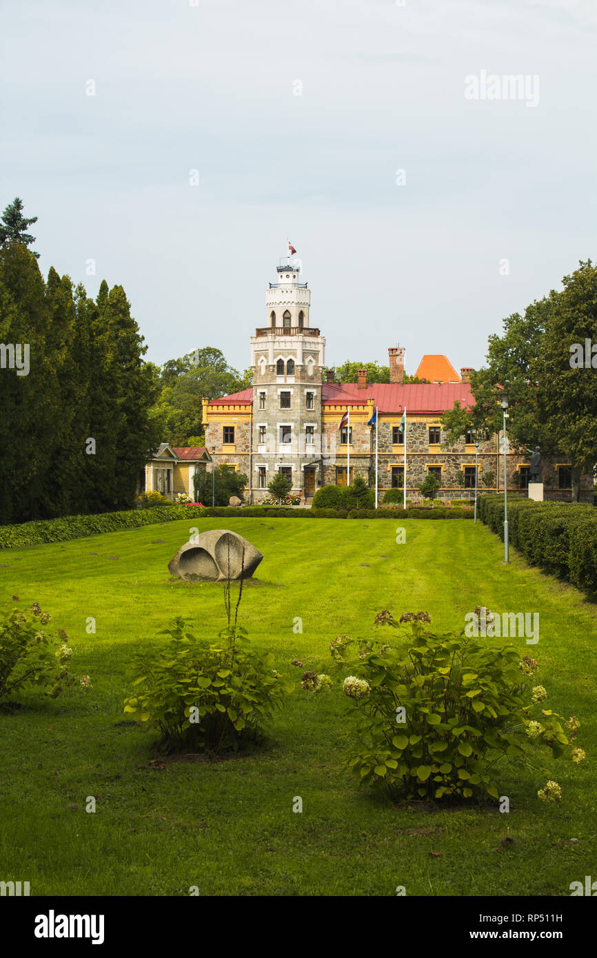 Jauna pils hi-res stock photography and images - Alamy