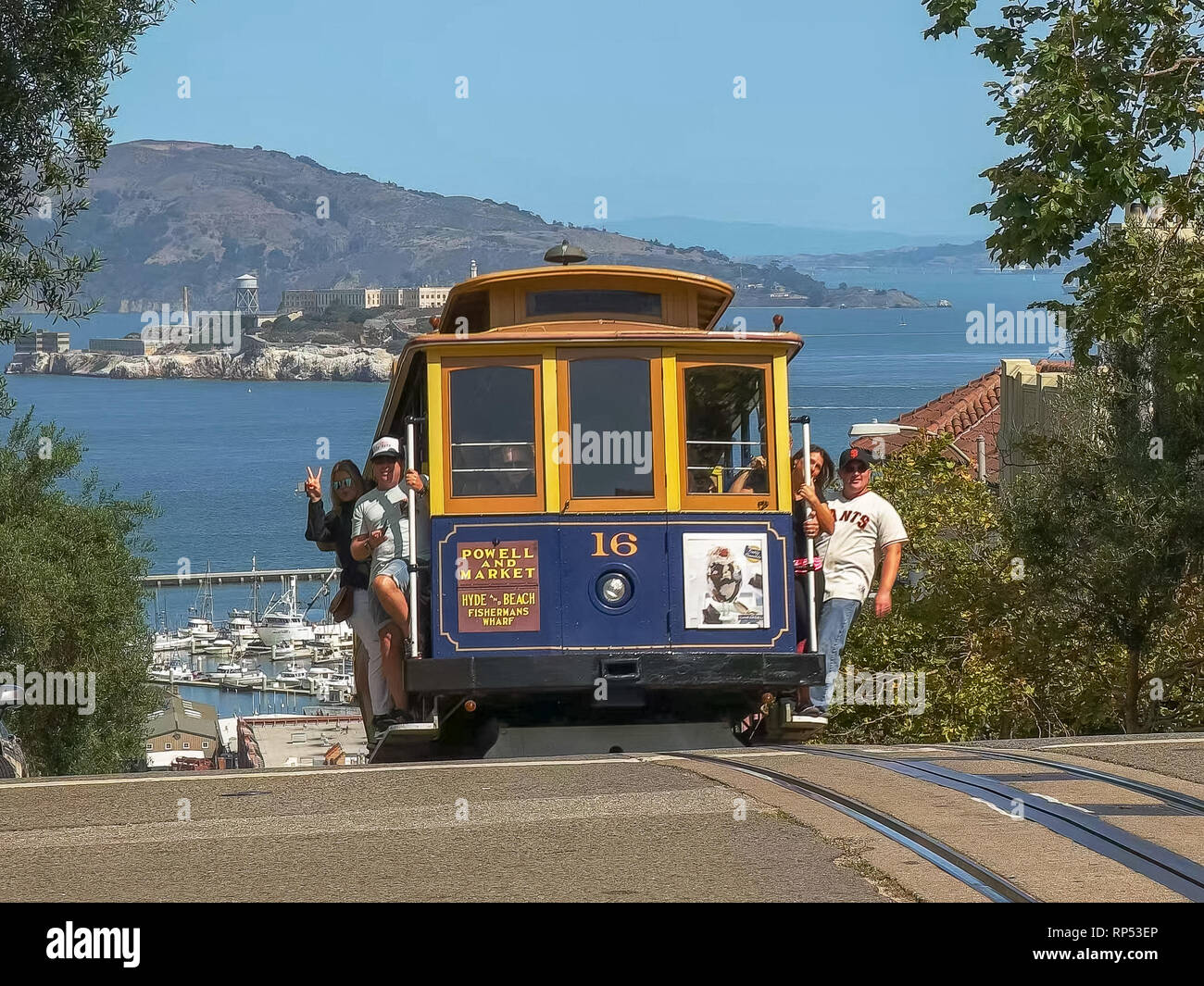 Red cable car san francisco hi-res stock photography and images - Alamy
