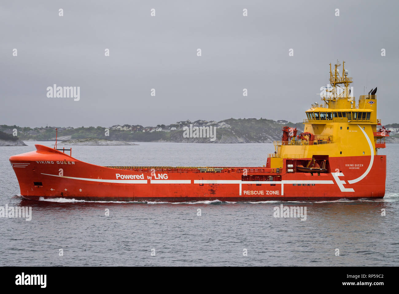 LNG powered platform-supply vessel VIKING QUEEN inbound Bergen ...