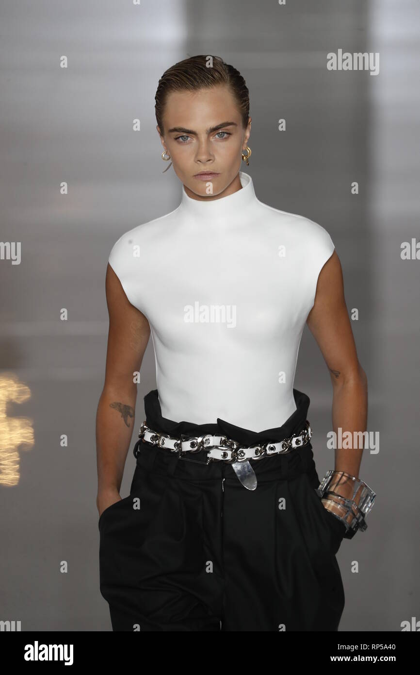 Cara Delevingne Stomach