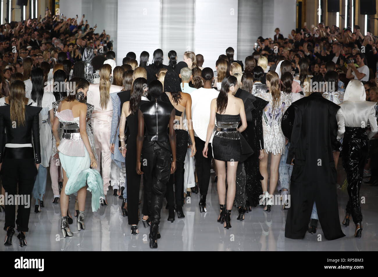 Balmain paris womenswear hi-res stock photography and images - Alamy