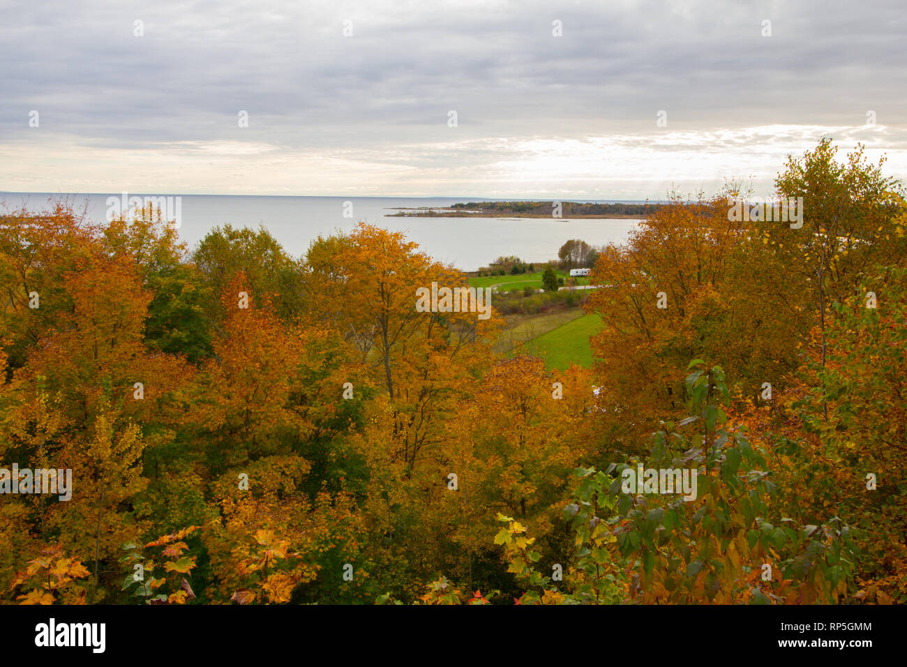 Lake Michigan Shoreline in Autumn, Upper Peninsula, Michigan Stock ...