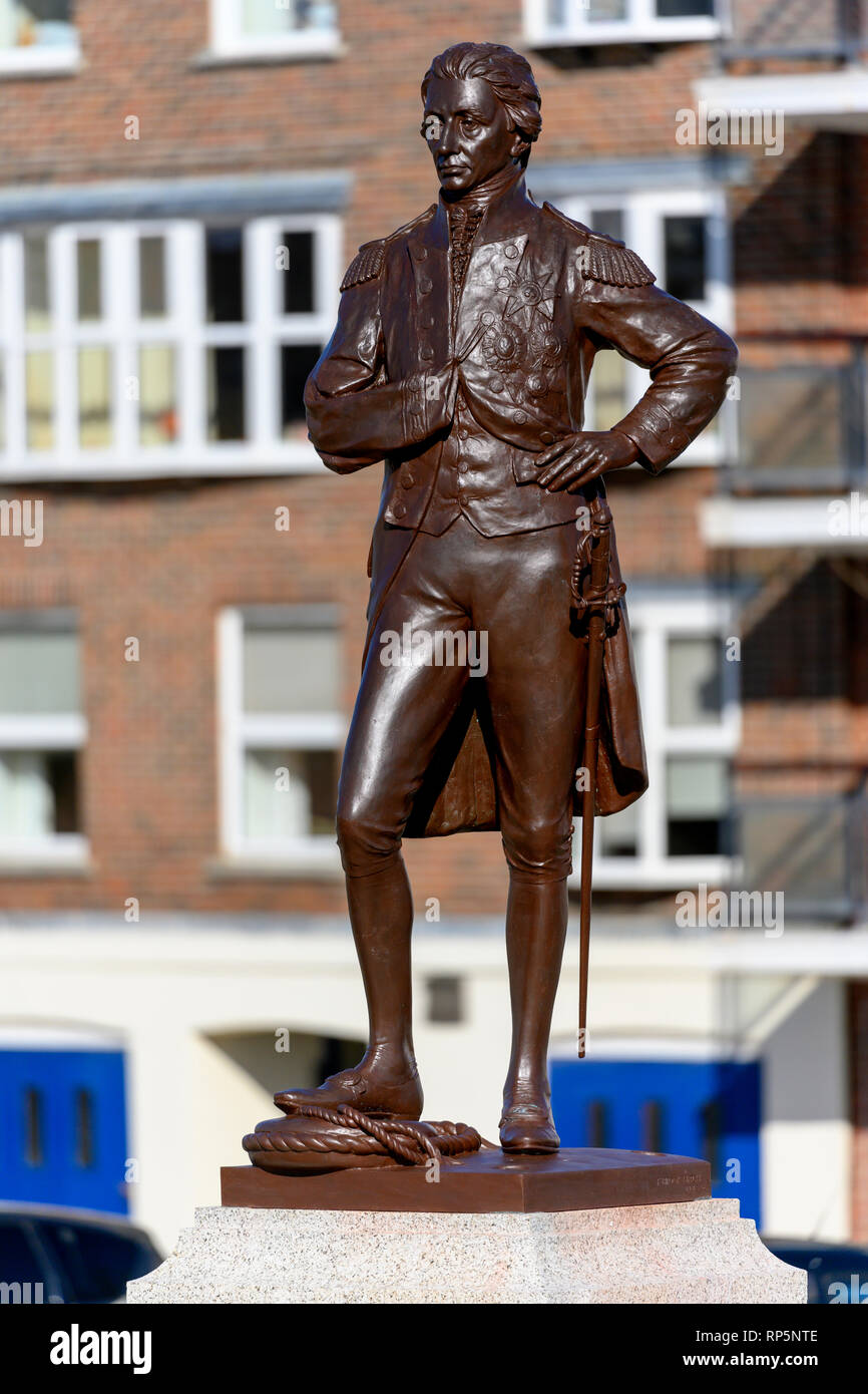 Lord horatio nelson statue hi-res stock photography and images - Alamy