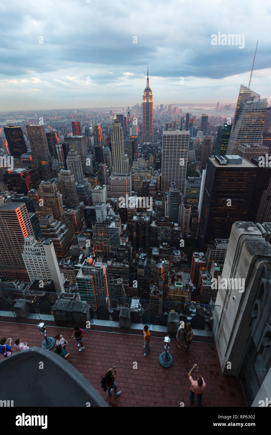 Tops of skyscrapers hi-res stock photography and images - Alamy