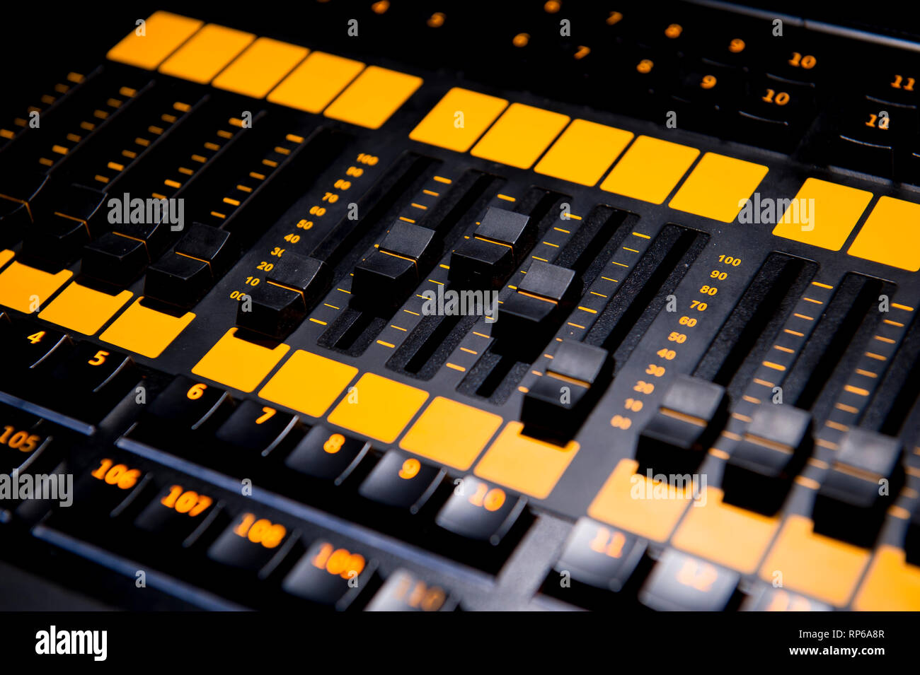 Studio effects editor hi-res stock photography and images - Alamy