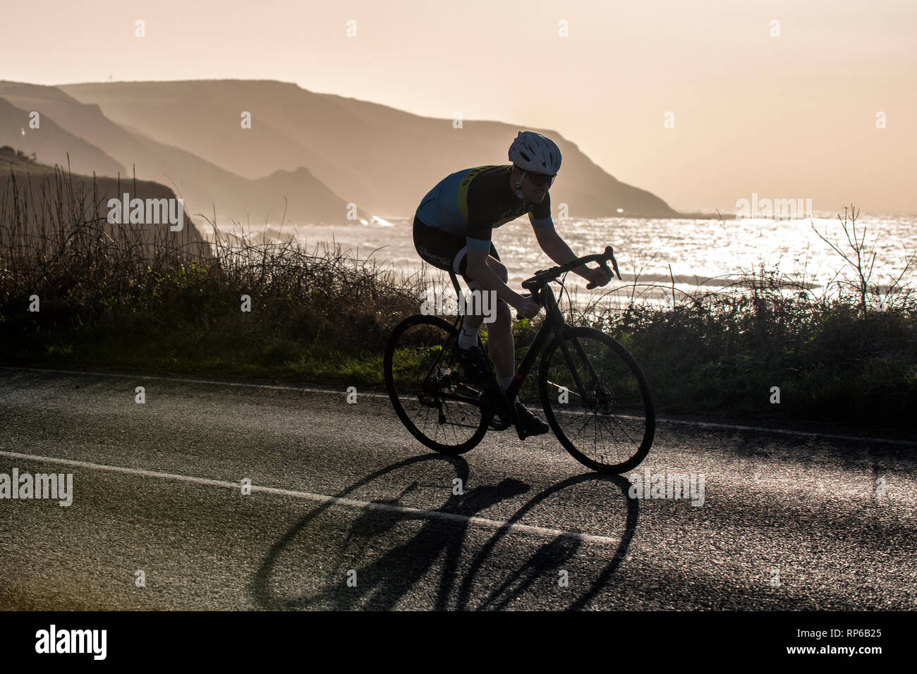 Cycling coast devon hi-res stock photography and images - Alamy