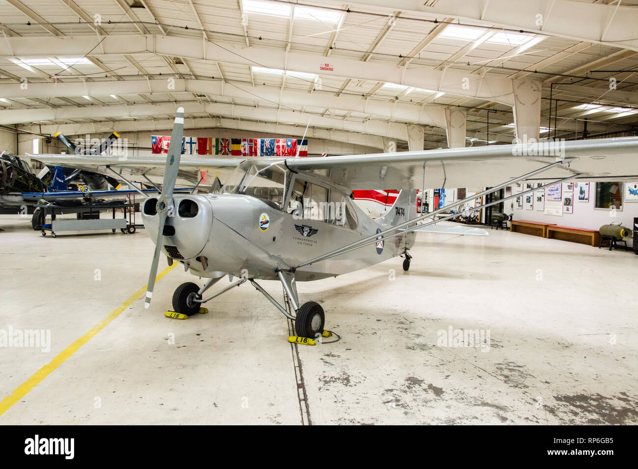 Champion aircraft hi-res stock photography and images - Alamy