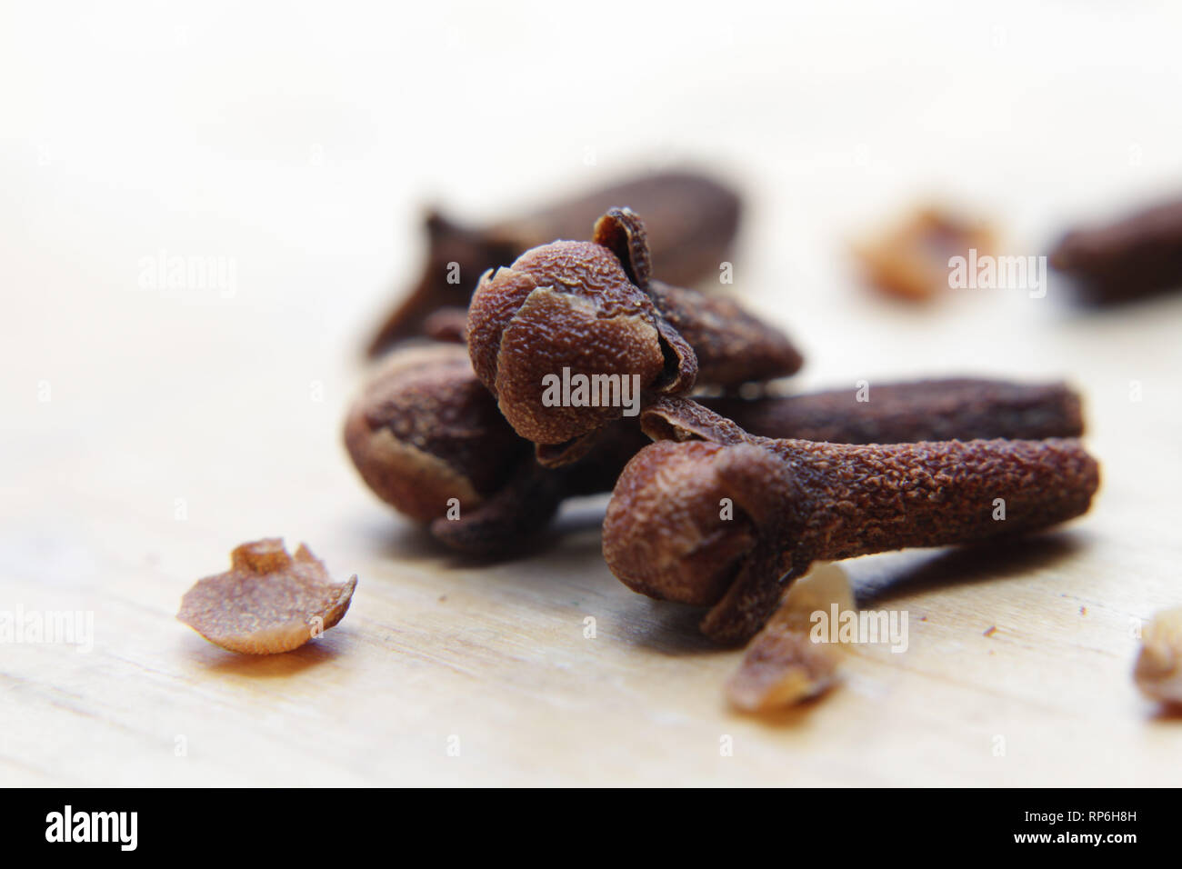 Healthy cloves hi-res stock photography and images - Alamy