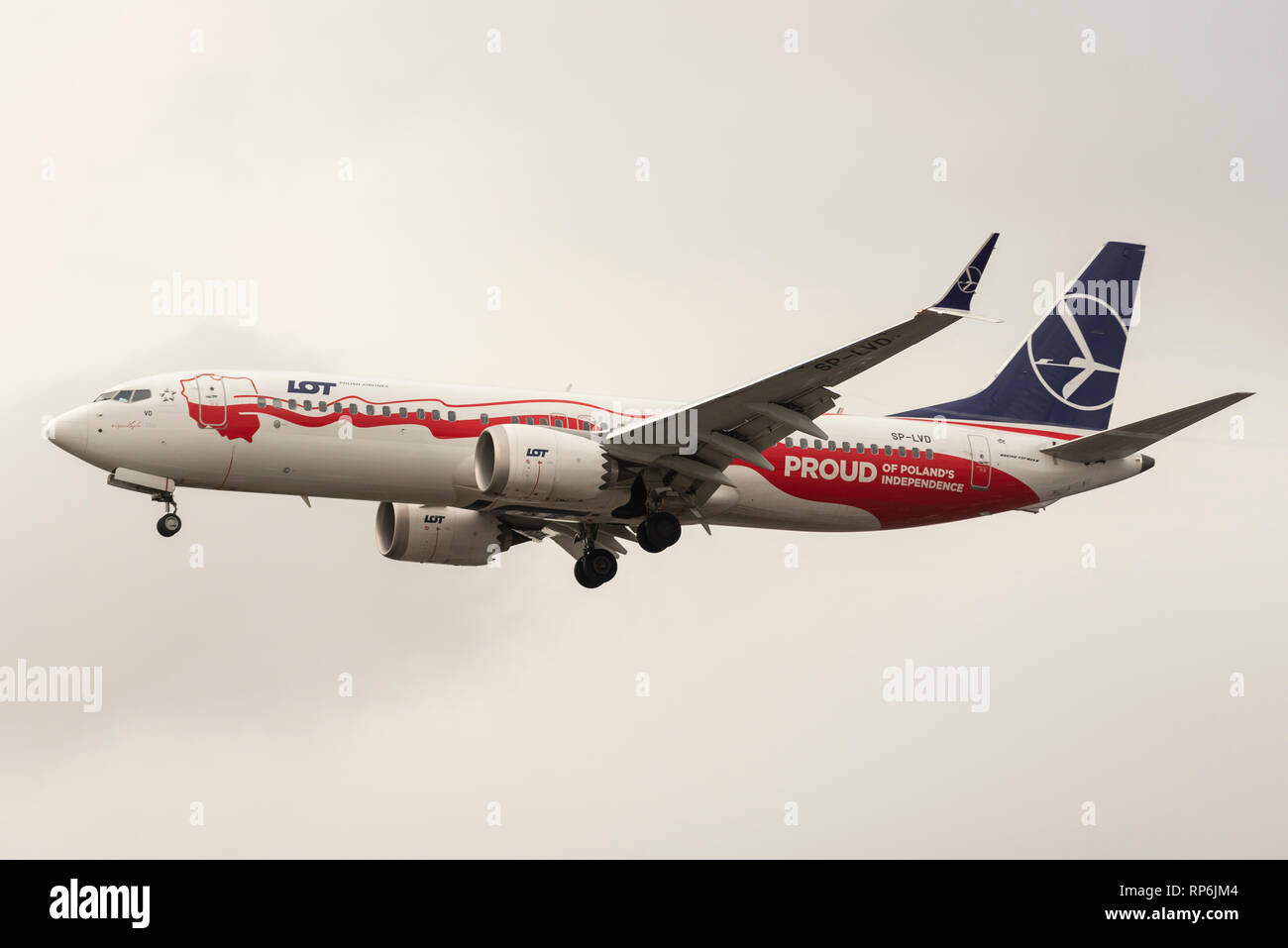 Boeing 737 max 8 airplane hi-res stock photography and images - Alamy