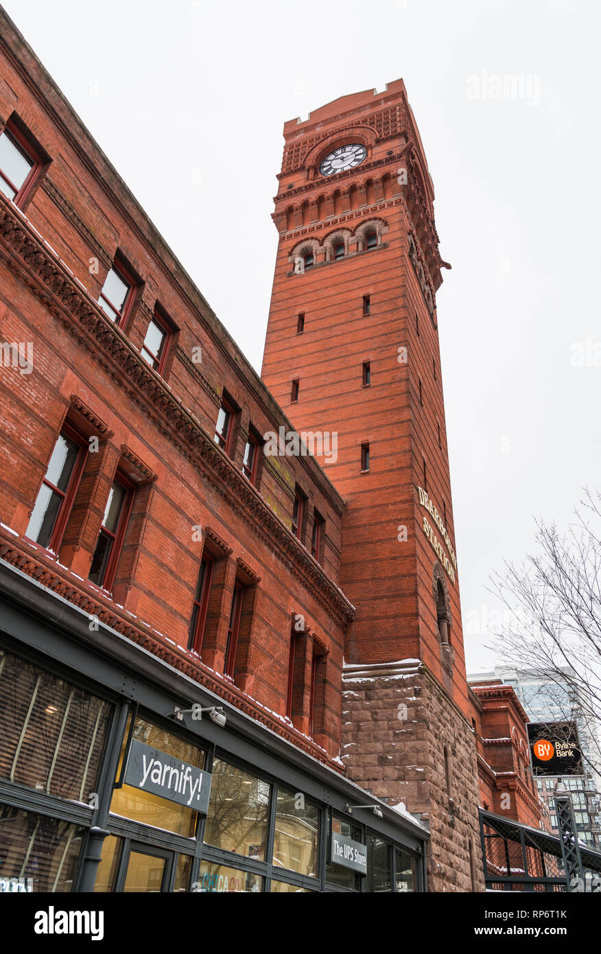 Dearborn station chicago hi-res stock photography and images - Alamy