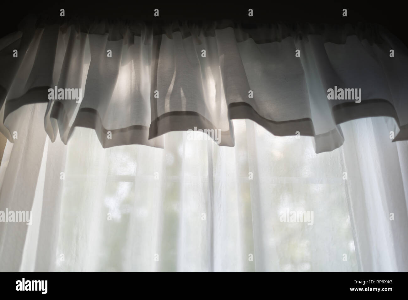 Closed curtains window hi-res stock photography and images - Alamy