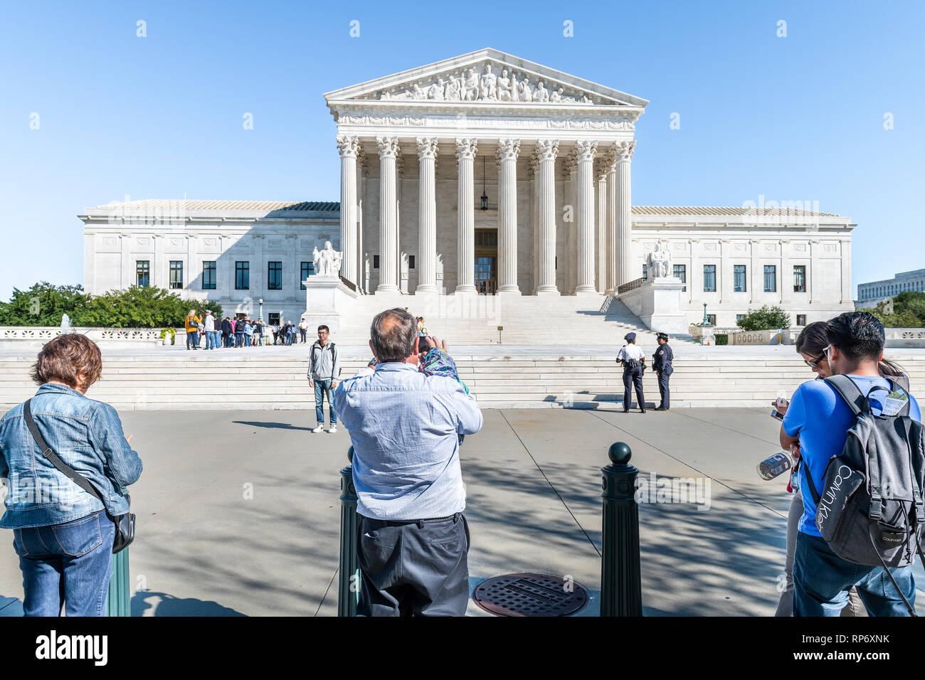 White marble courthouse hi-res stock photography and images - Alamy