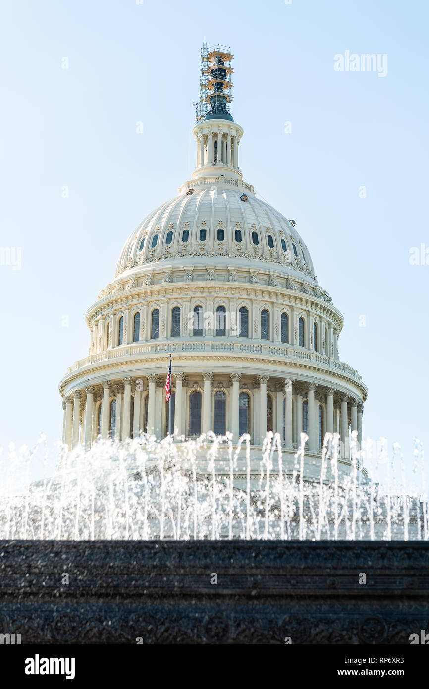 Government building columns closeup hi-res stock photography and images ...