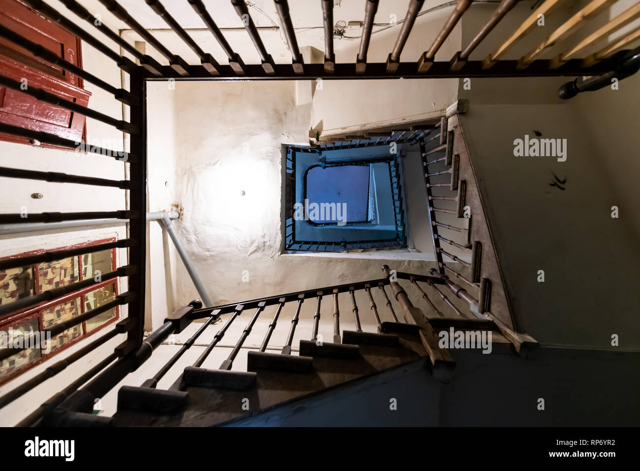 Old stairwell apartment building hi-res stock photography and images ...
