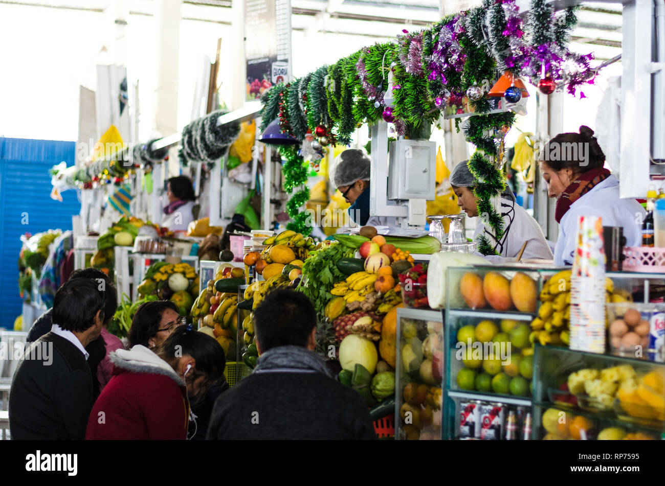 Fruit juice seller hi-res stock photography and images - Alamy