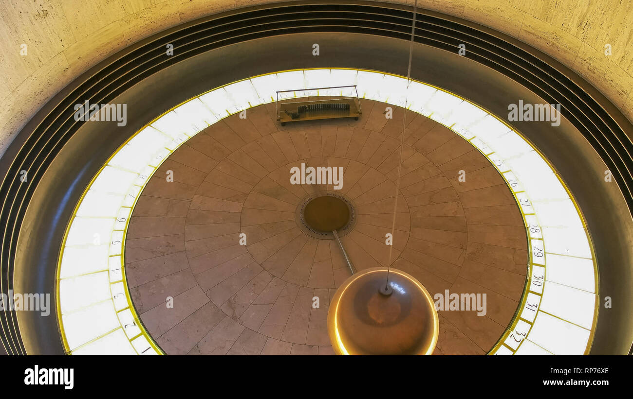 Earth rotation foucault pendulum hi-res stock photography and images ...