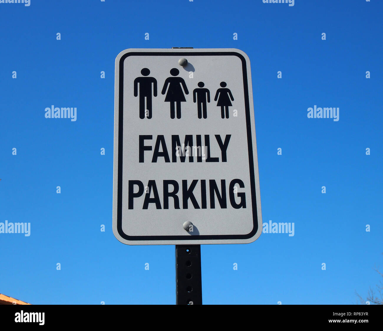 Family parking sign hi-res stock photography and images - Alamy