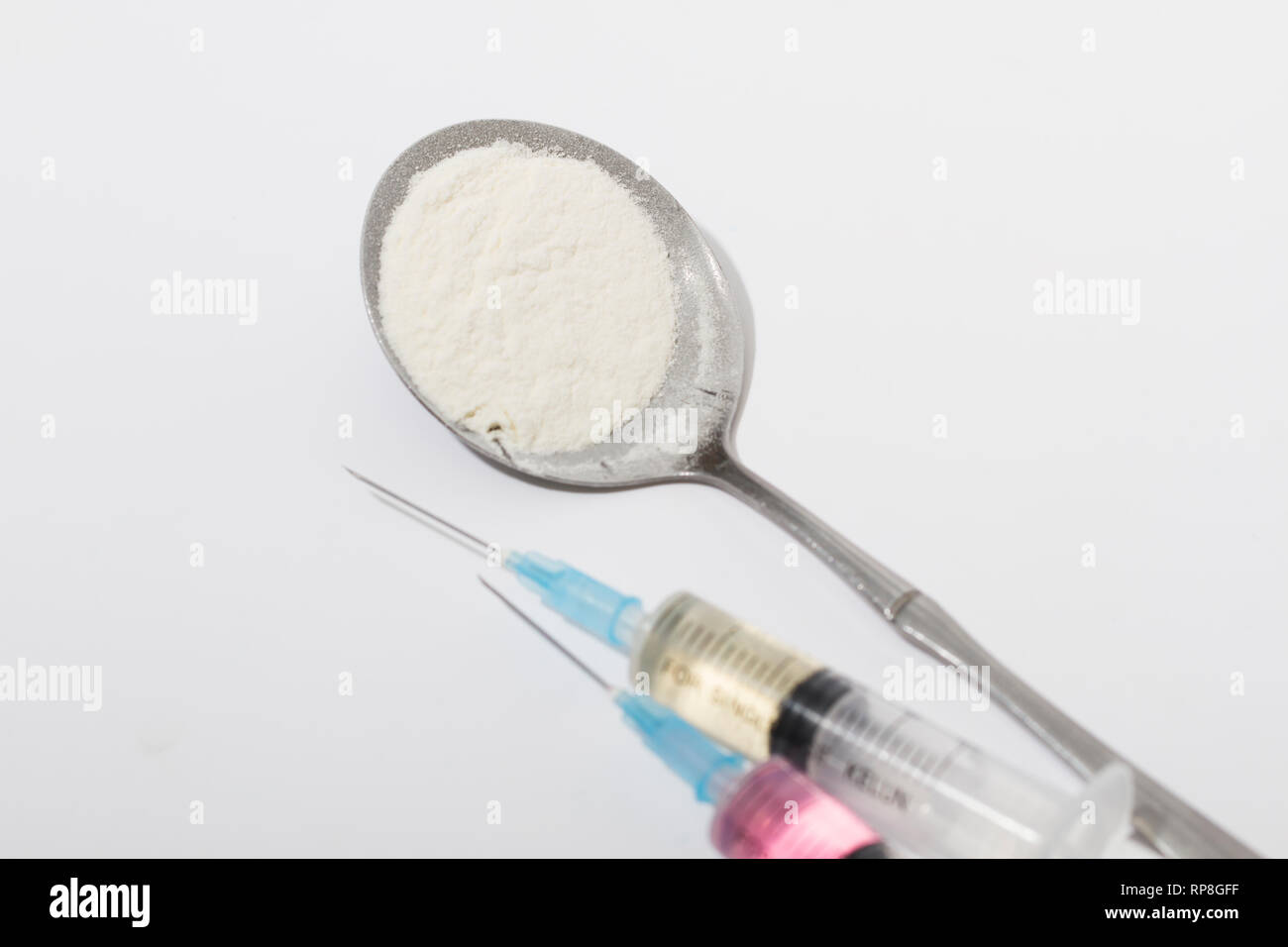 Needles and medicines, injection medicine Stock Photo - Alamy
