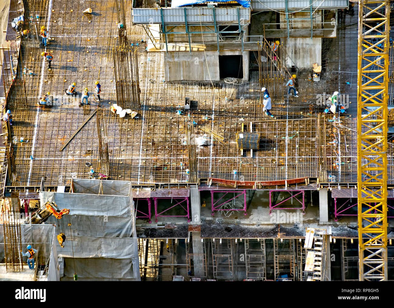 Steel framework bars hi-res stock photography and images - Alamy