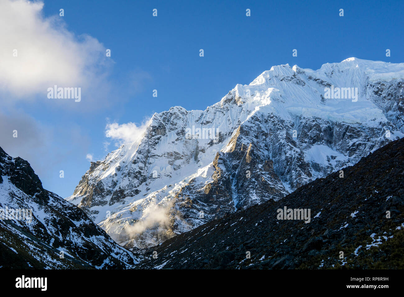 Trek in the mountains hi-res stock photography and images - Alamy