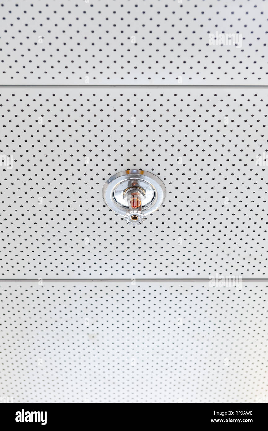 Dropped ceiling hi-res stock photography and images - Alamy