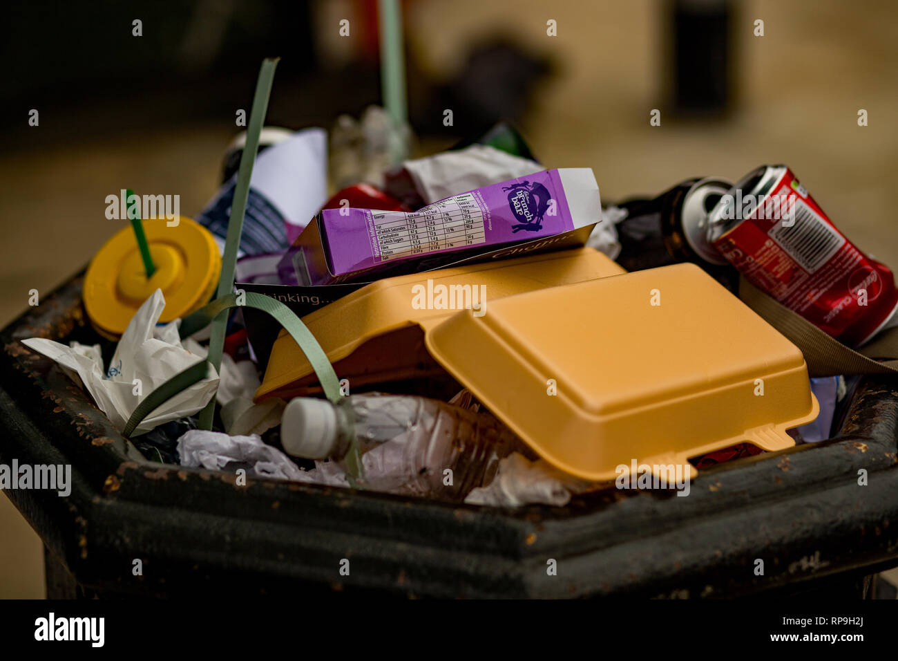 Keeping the city tidy - Close up of a rubbish bin full of trash Stock ...