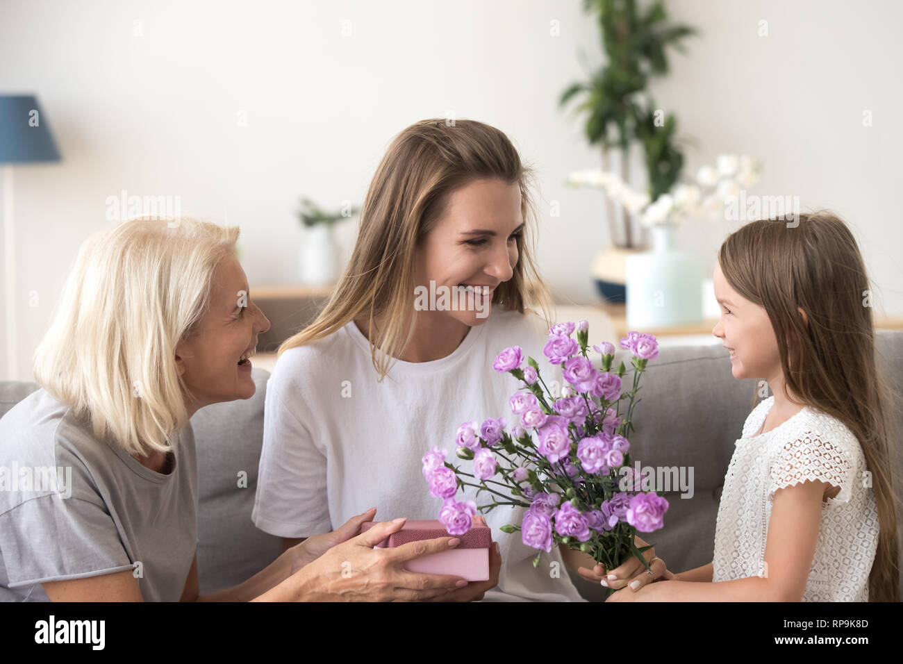 Birthday bouquet hi-res stock photography and images - Alamy