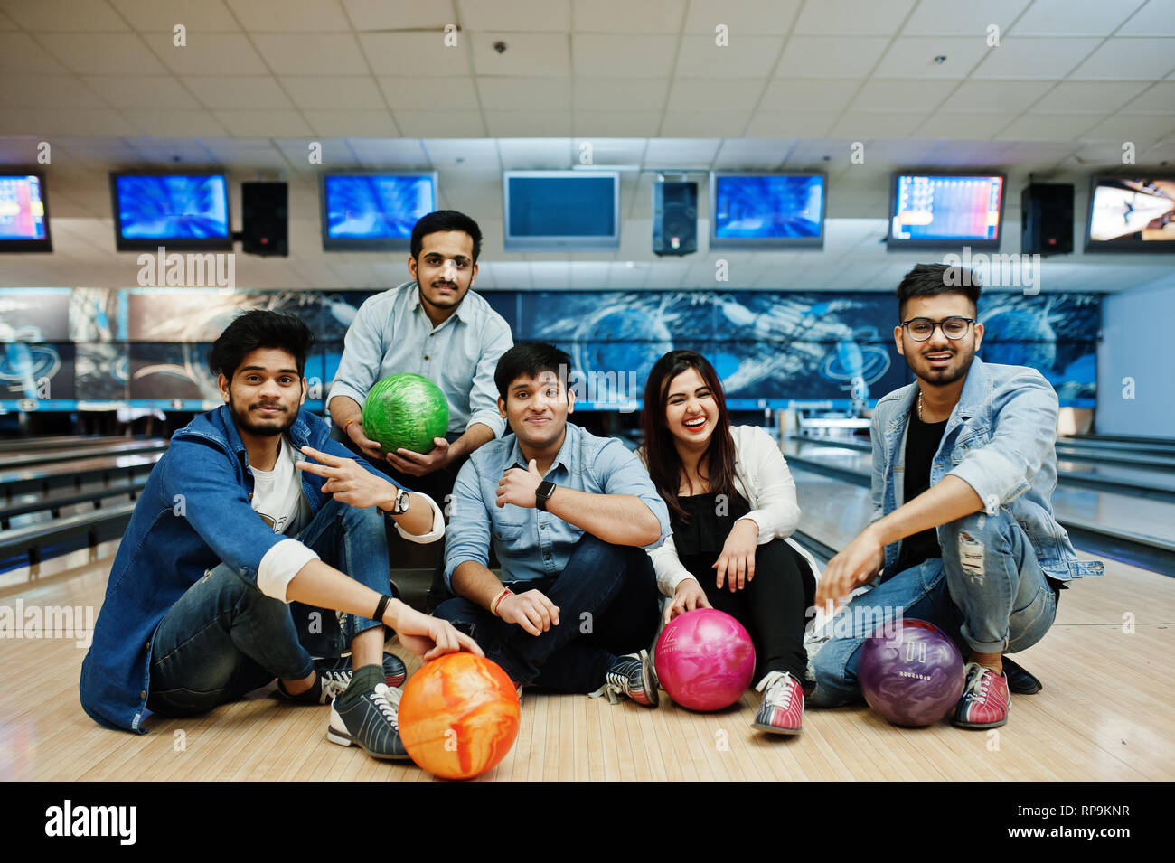 Japanese bowling alley hi-res stock photography and images - Alamy