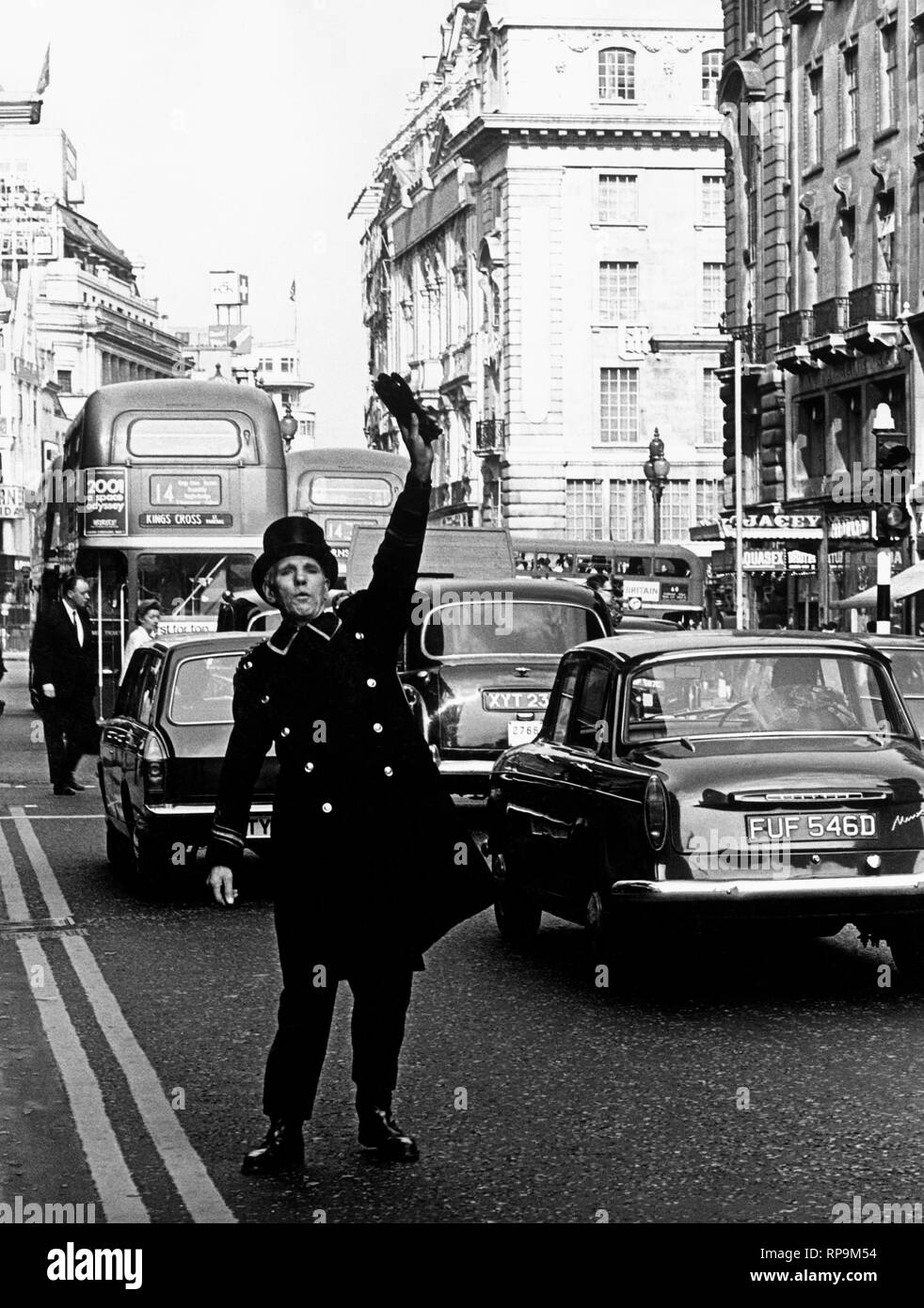 London city street 70s hi-res stock photography and images - Alamy