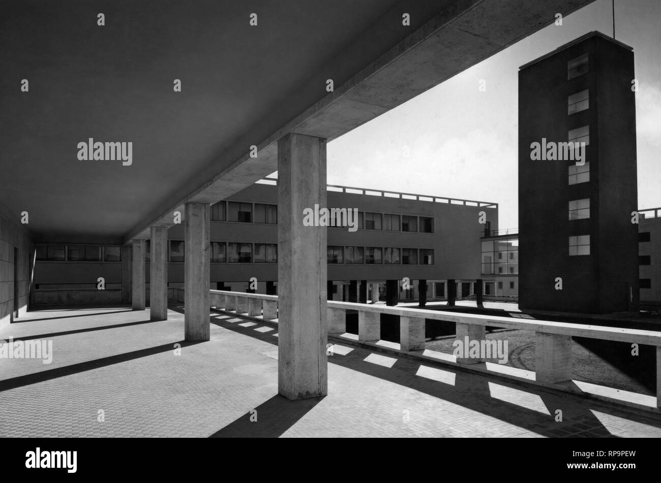 Fascist architecture italy Black and White Stock Photos & Images - Alamy